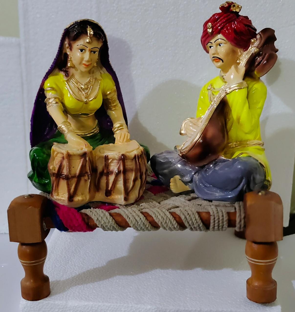 Buy Rajasthani Couple Showpiece: Exquisite Vastu & Musical Charm – Shop ...