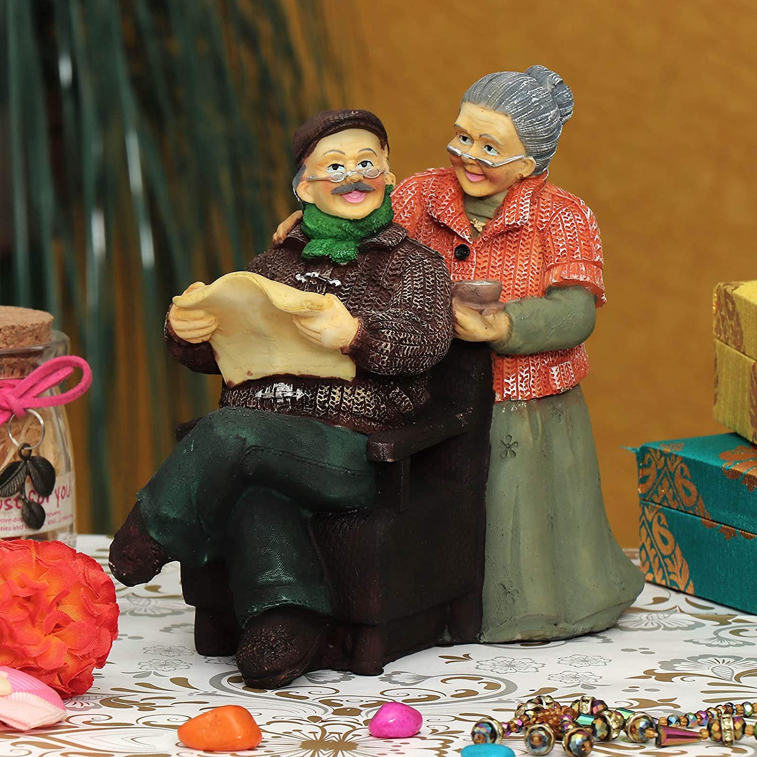 Small Resin Dada and Dadi Showpiece for Home Decoration