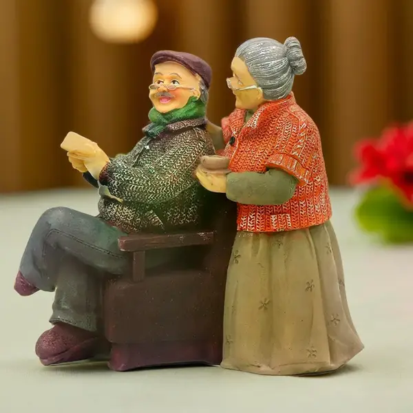 Small Resin Dada and Dadi Showpiece for Home Decoration